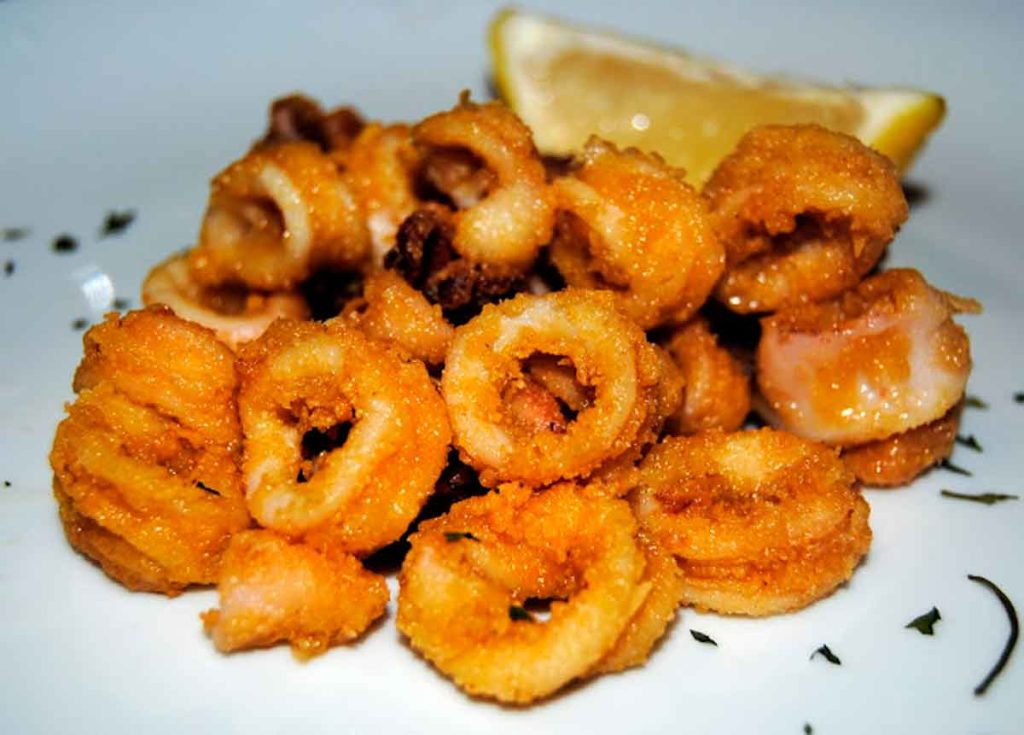 Chipirones fritos caseros. Receta sencilla
